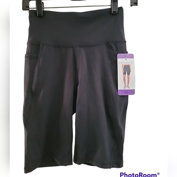 Danskin | Shorts | Danskin Black Biker Shorts W Pockets Sz Xs | Poshmark